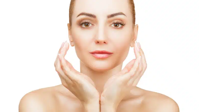How to Reduce Bruising and Swelling after Eyelid Surgery | Centre for ...